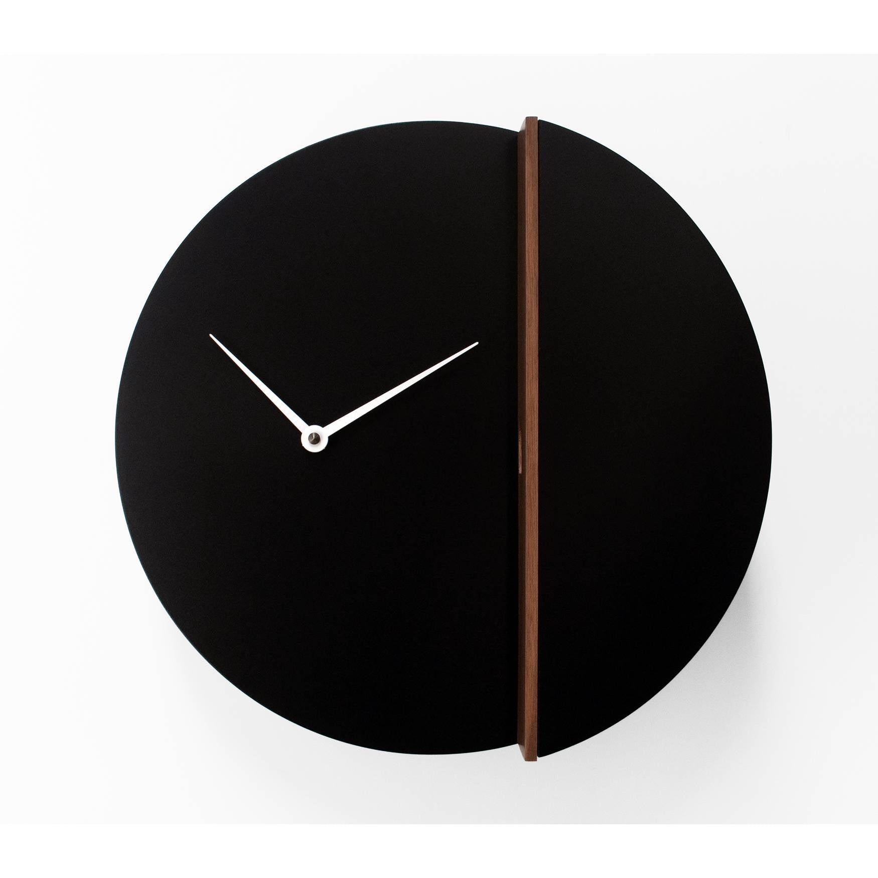 Peek-a-Koo Cuckoo Clock by Progetti on Luxxdesign.com