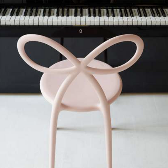 Ribbon Chair by Qeeboo on Luxxdesign.com