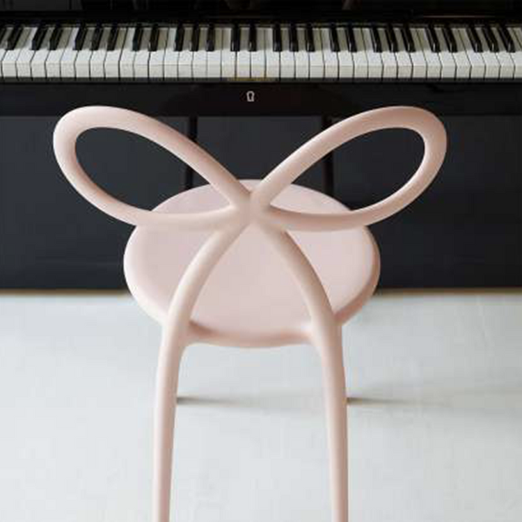 Ribbon Chair by Qeeboo on Luxxdesign.com